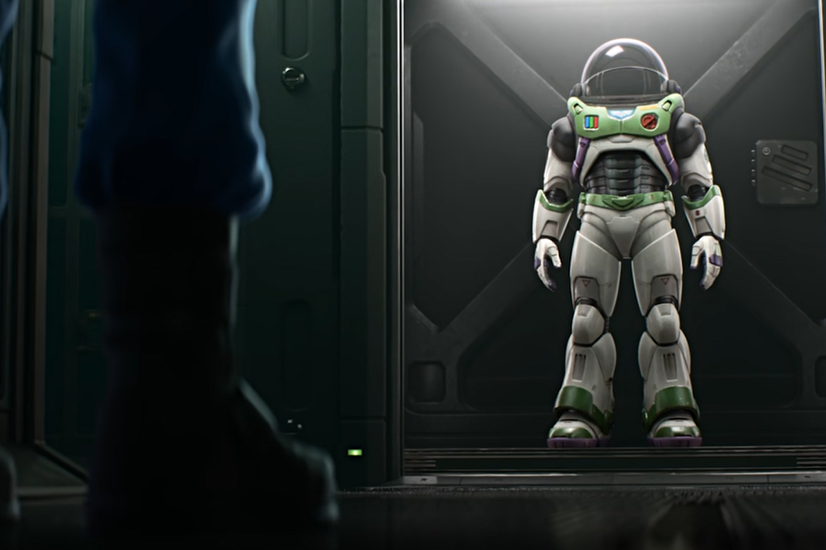 Pixar Gets Back to Basics with 'Lightyear' Trailer - We Are Digging It ...